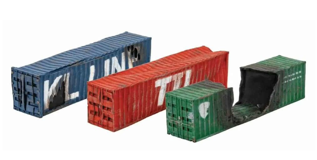Modern: Damaged 40ft Containers, 35,10