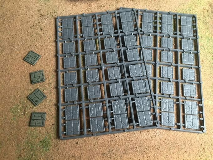 Renedra: 20mm x 20mm Paved Effect Plastic Bases, 5,85